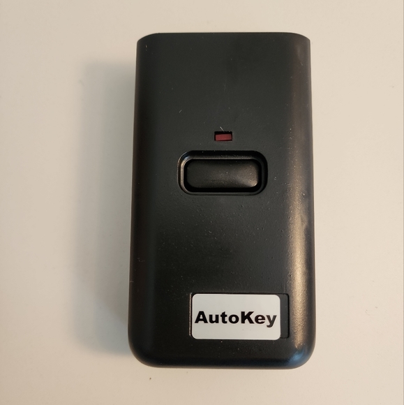 Chamberlain | Other | Sentex Clickcard Autokey Button Garage Door Gate ...